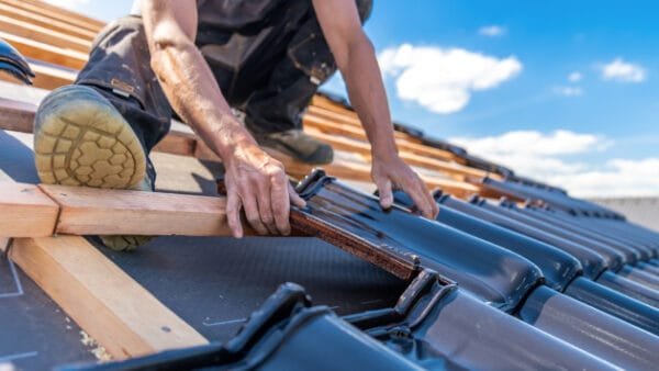 Cool Roofs: Low-Rise Roof Repair Experts in Austin